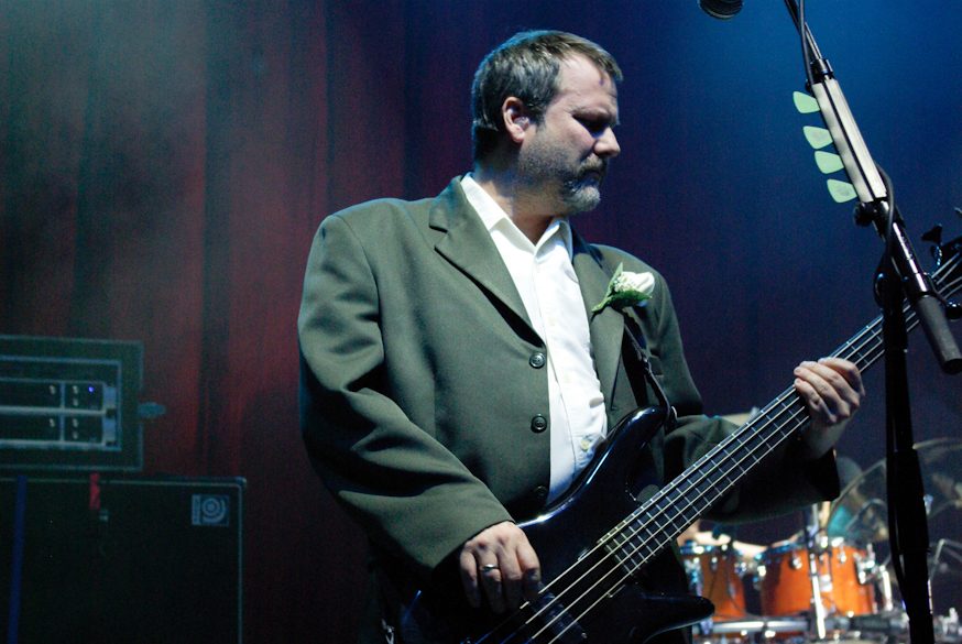 Audio of Courtney Love Singing with Faith No More in the Early '80s ...