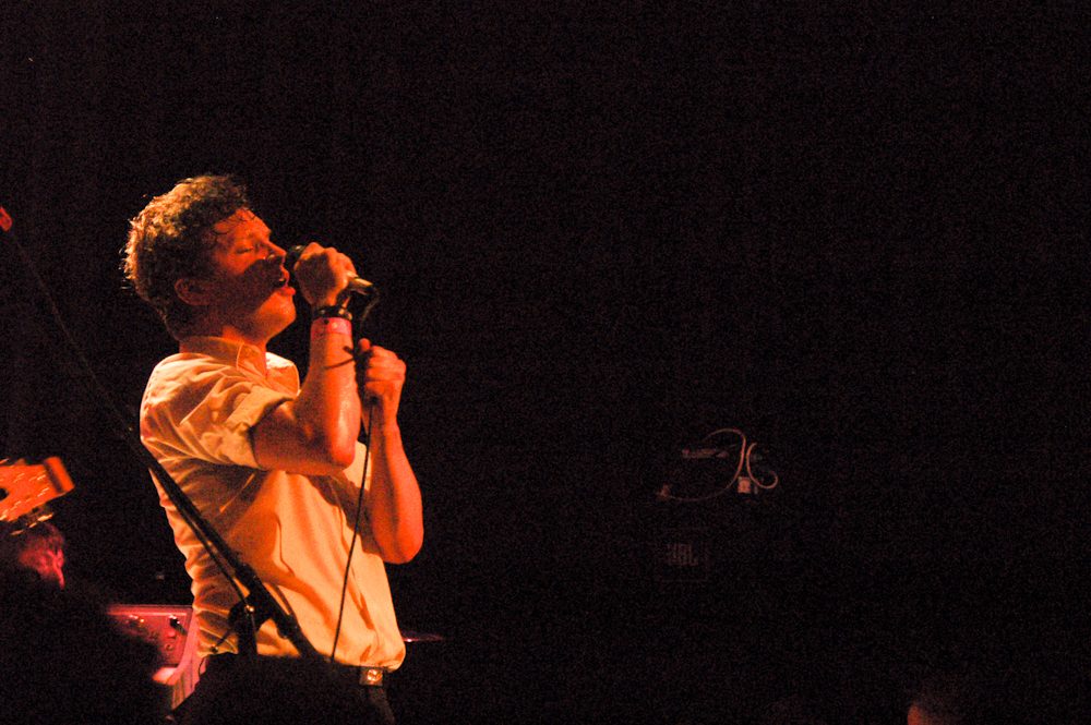 Friendly Fires Premieres Video for "Hurting" - mxdwn Music