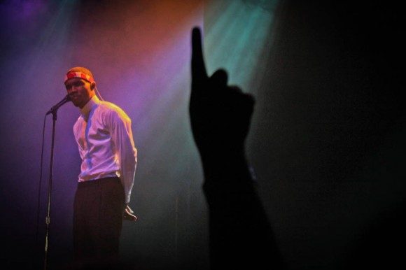 Listen: Frank Ocean Releases Stream of Radiohead Cover of "Fake Plastic ...