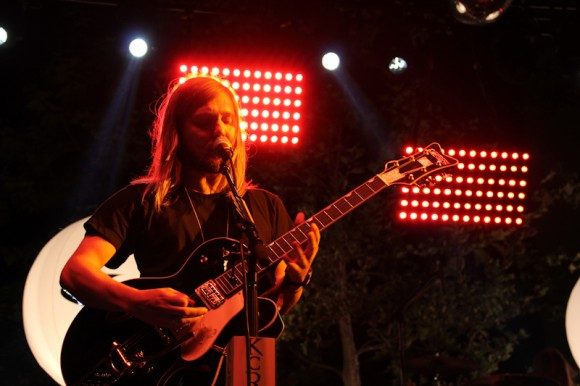 Band of Skulls and Raphael Saadiq Live at KCRW's Who Shot Rock & Roll ...