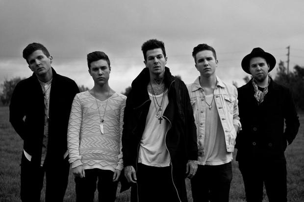 The Neighbourhood Announce New Mixtape #000000 & #FFFFFF - mxdwn Music