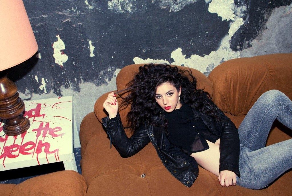 Charli XCX w/ Elliphant @ Emo's Austin 10/17 - mxdwn Music