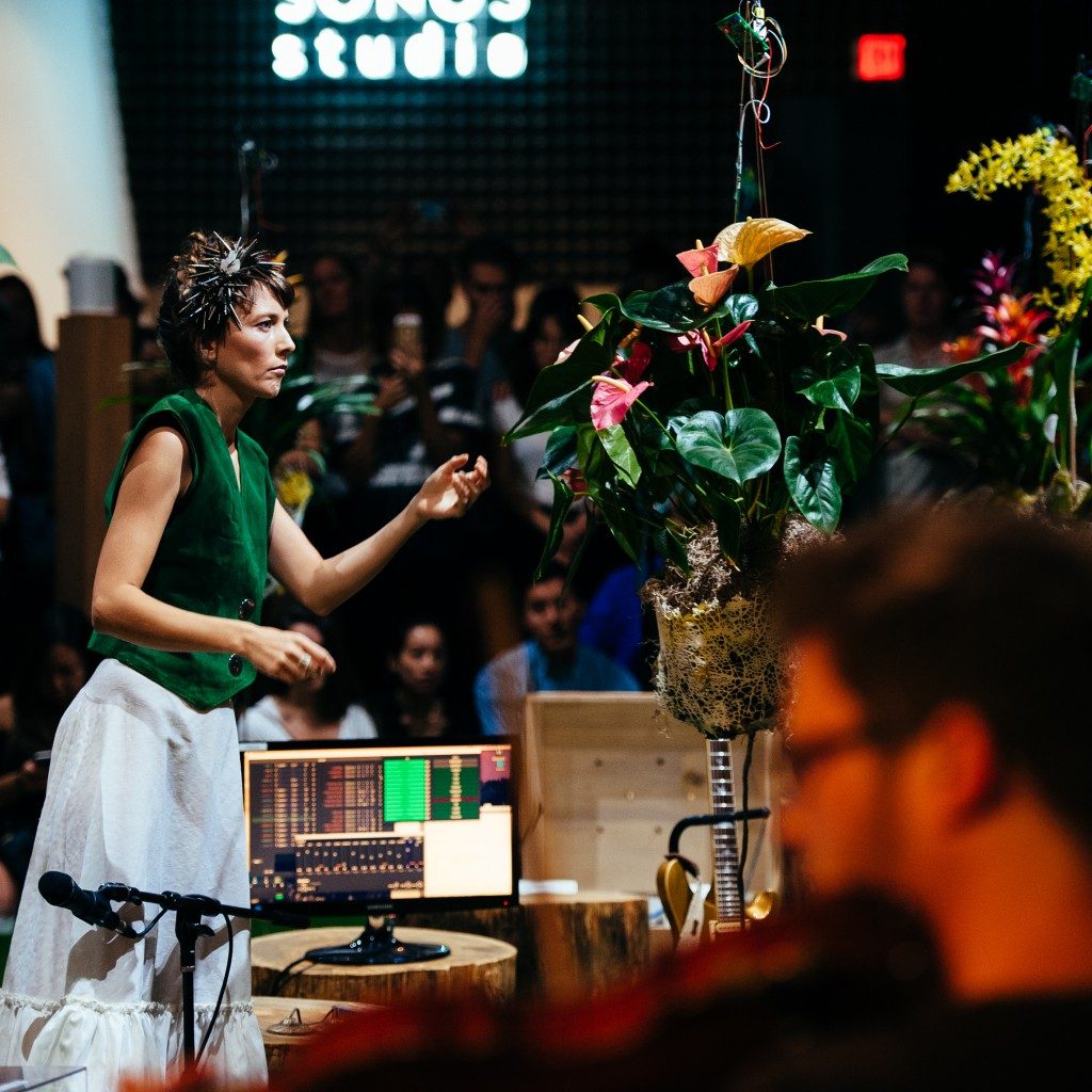 Sonic Garden by Mileece at Sonos Studio - mxdwn Music